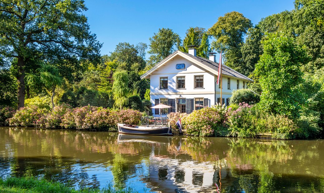Estate Located On The River Vecht Breukelen In Breukelen, Utrecht ...