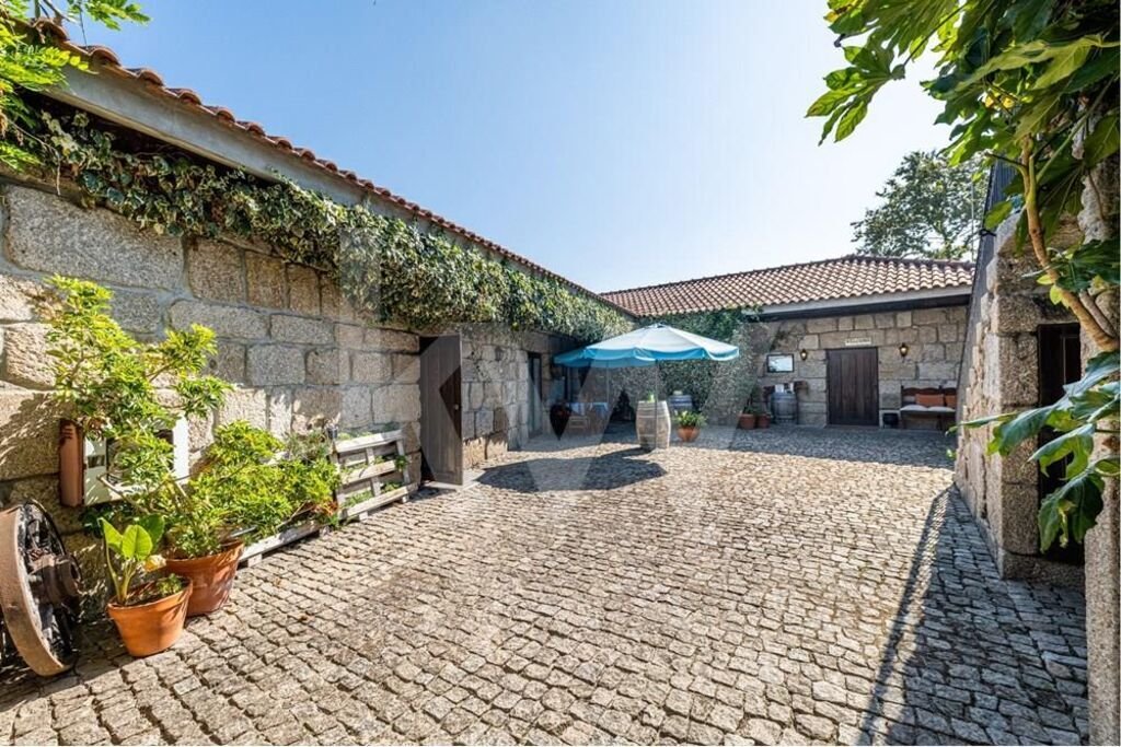 Paredes Town House In Paredes, Porto District, Portugal For Sale (14754817)
