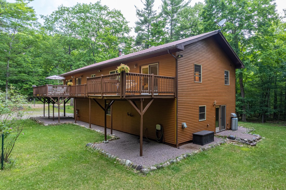 Fully Furnished Ranch Style Home In Jay, Ny In Jay, New York, United ...