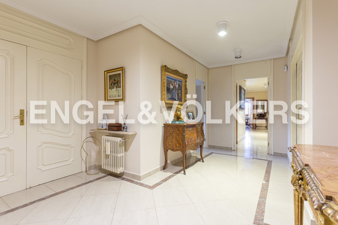 Fancy Ville With Tennis In Mirador De La Sierra, Community Of Madrid ...