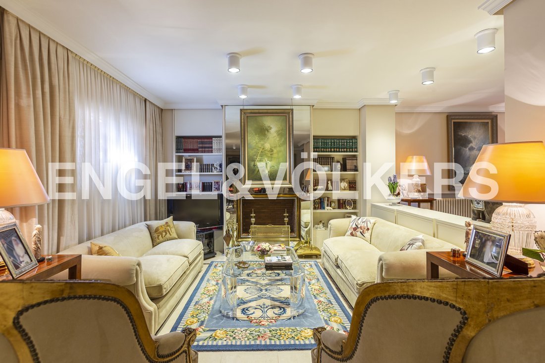 Fancy Ville With Tennis In Mirador De La Sierra, Community Of Madrid ...