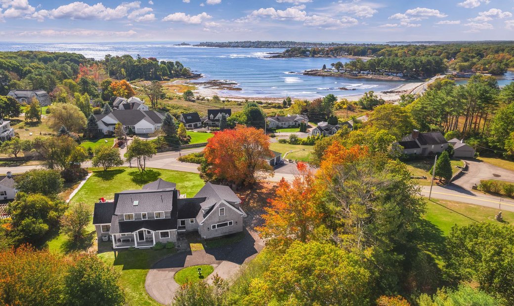 Stunning Year Round Beach House With View Of Cape In York, Maine ...