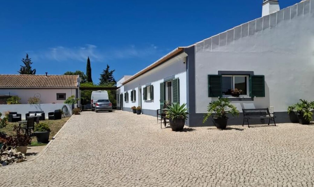 Lagoa Farmhouse In Porches, Portugal For Sale (14576018)