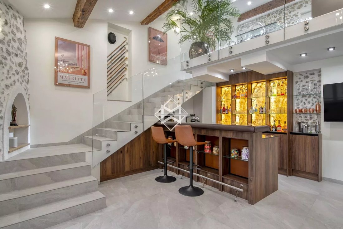 In The Heart Of Old Anibes In Antibes, Provence Alpes Côte D'azur ...