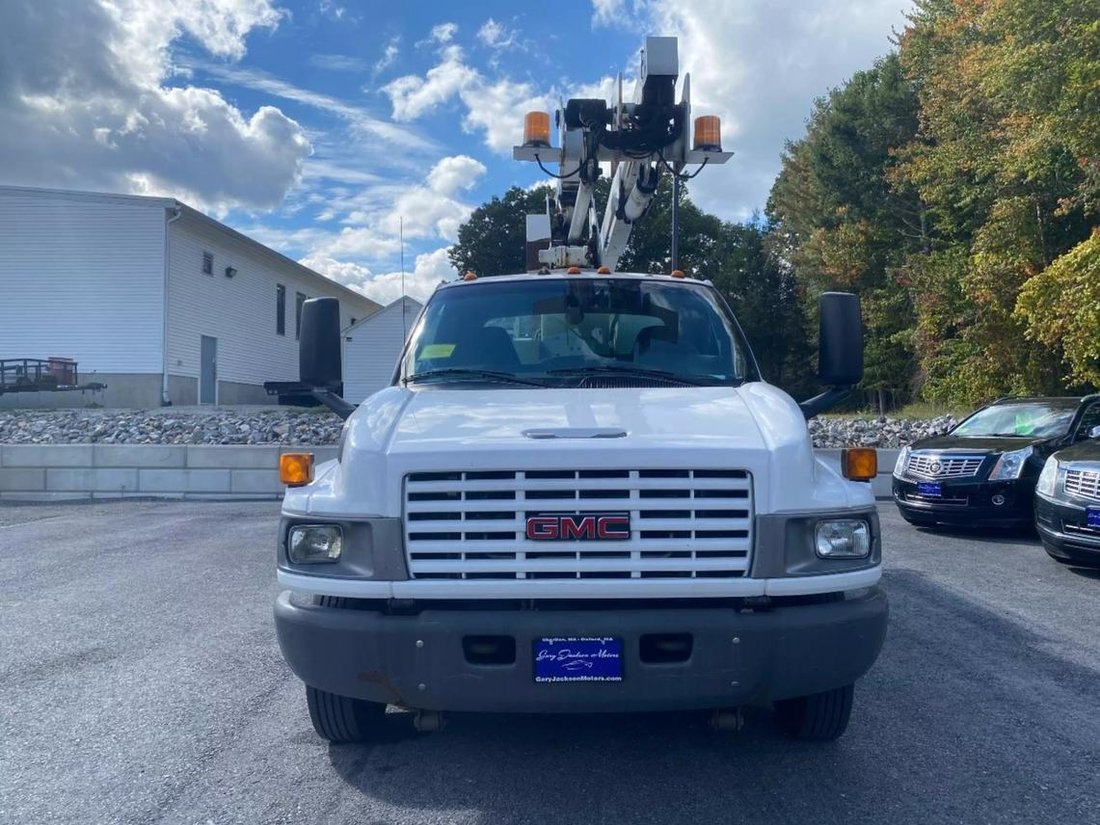 2005 Gmc Tc5500 In Charlton, Ma, United States For Sale (14777001)