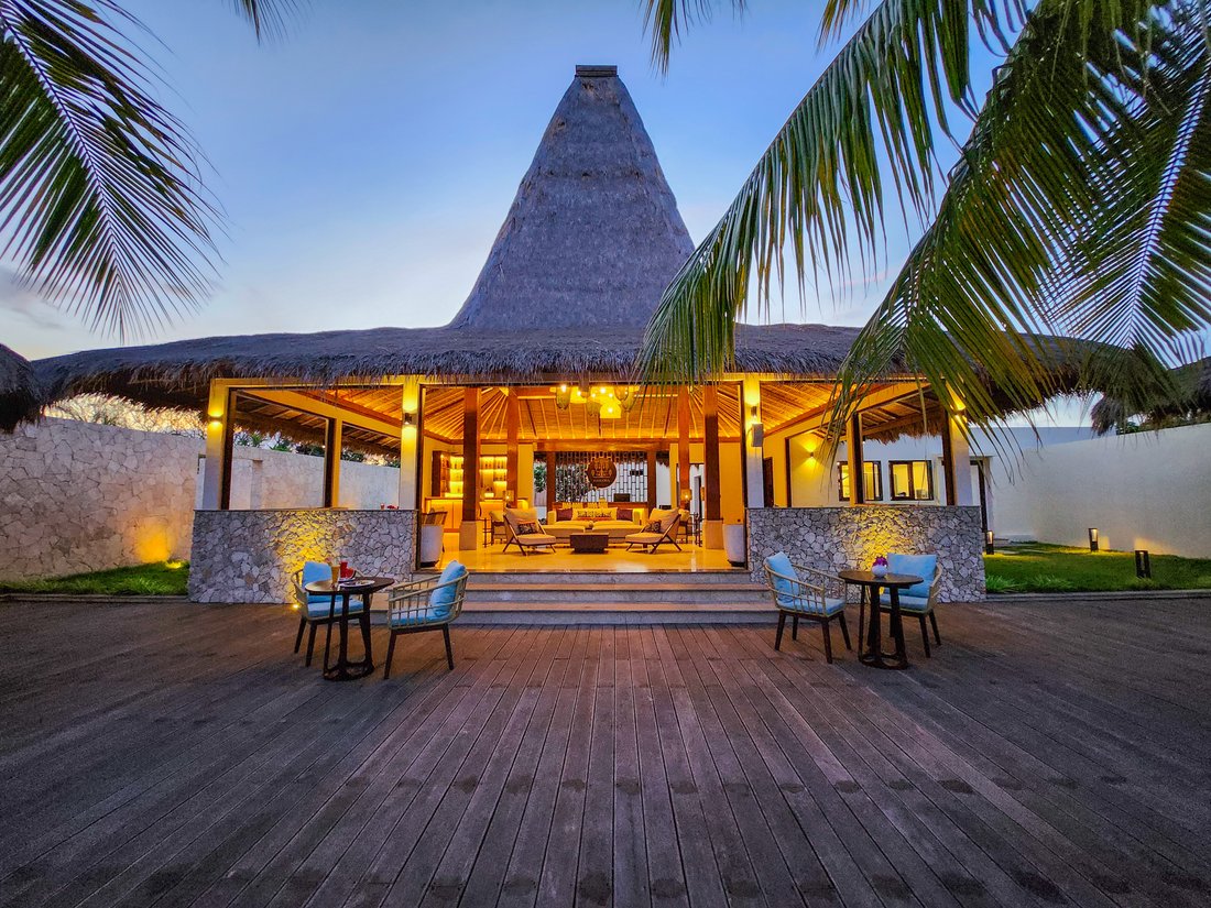 Luxury Freehold Beachfront Retreat Sumba, In East Sumba Regency ...