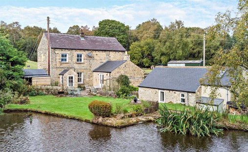 Maisons de luxe à vendre à Glasshouses, Angleterre, Royaume-Uni | JamesEdition