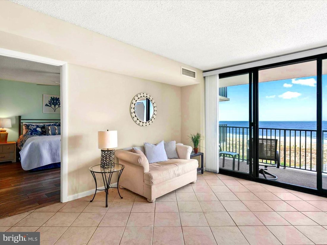 Lovely Oceanfront Condo In Bethany Beach, Delaware, United States For ...