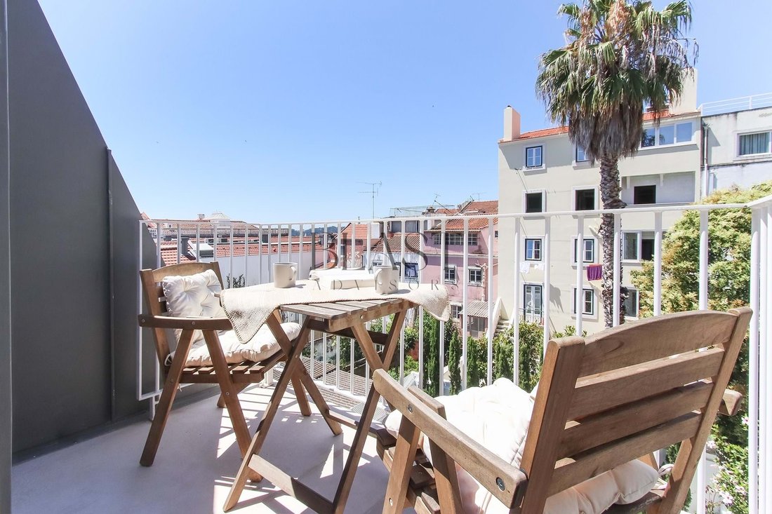 2 Bedroom Apartment In Estrela With Panoramic View In Lisbon, Lisbon ...
