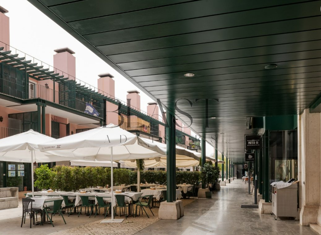 Commercial Space Of 390 M² For Sale In The Exclusive Páteo In Portugal ...