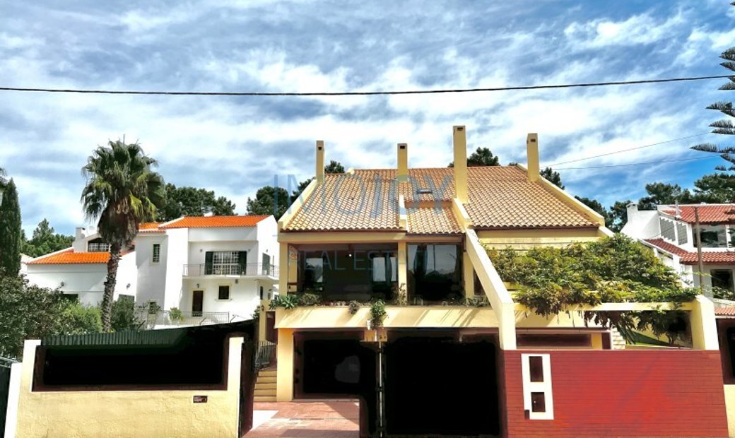 5+3 Bedroom Villa With Pool In Verdizela In Seixal, Setubal, Portugal ...