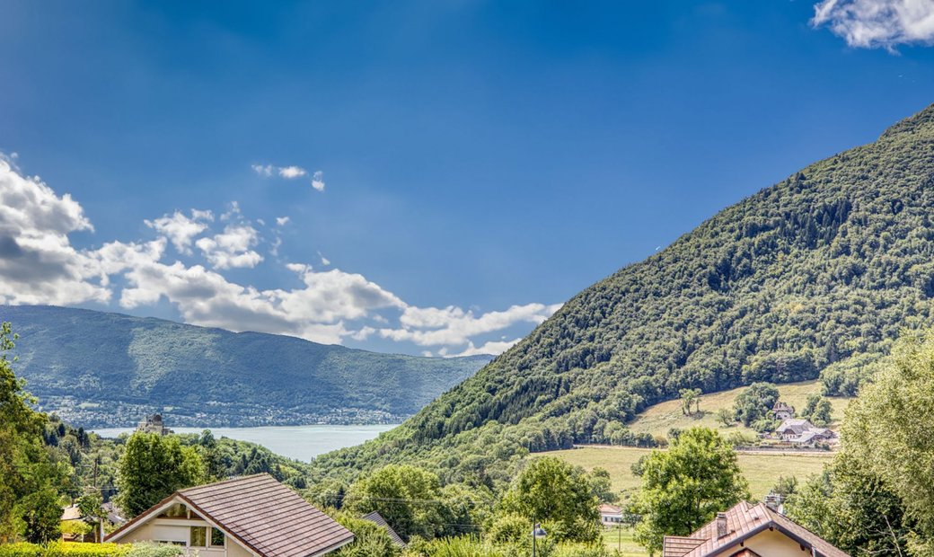 Bluffy Villa In Bluffy, Auvergne Rhône Alpes, France For Sale (14784214)