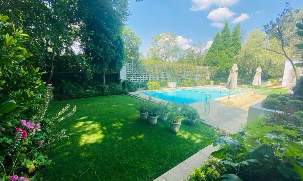 3 Bedroom House For Sale In Sandhurst In Sandton, Gauteng, South Africa ...