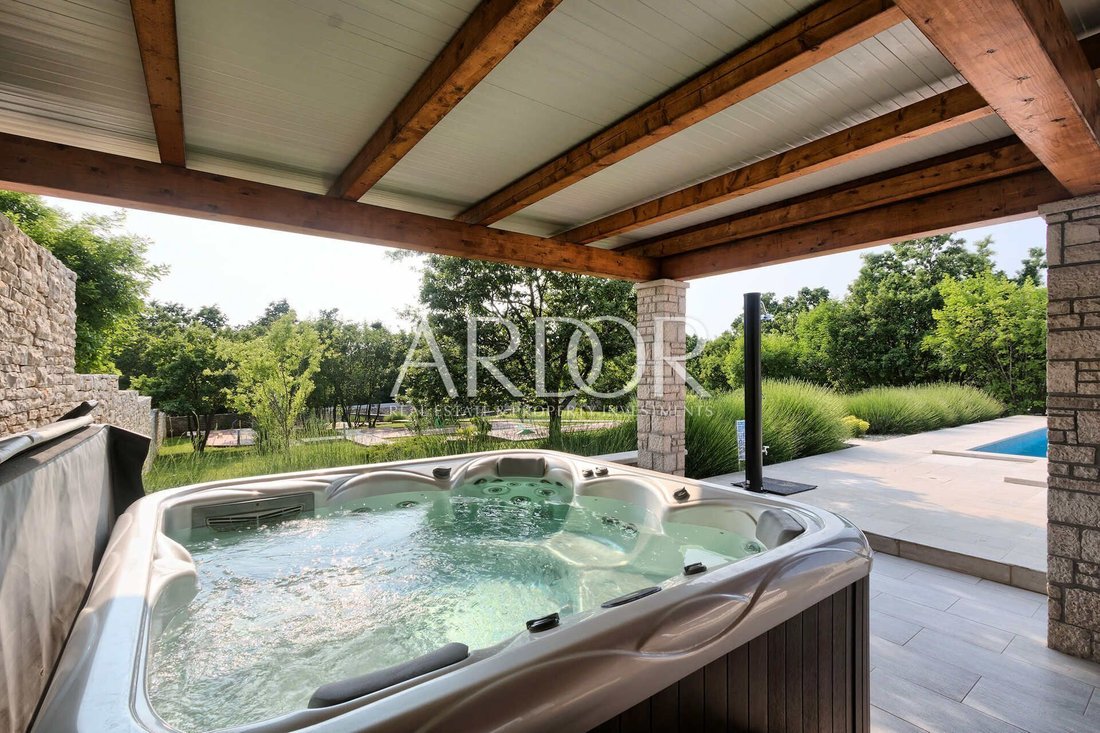 House Svetvinčenat, 290m2 In Svetvinčenat, Istria County, Croatia For ...