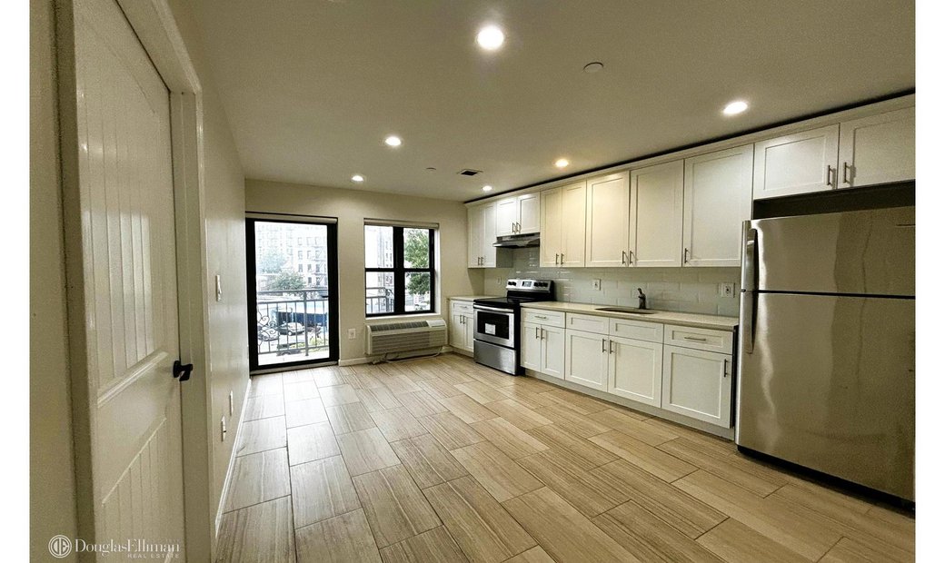Rental Bronx In New York, New York, United States For Rent (14785443)