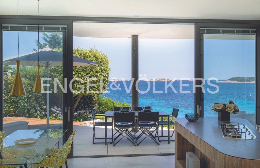 First Line: Elegant Contemporary Architecture In Porto Cervo, Sardinia ...
