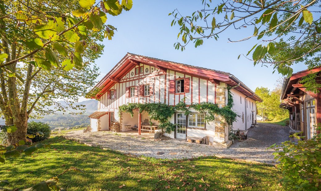 Traditional Basque House Renovated, With In Sare, Nouvelle Aquitaine ...