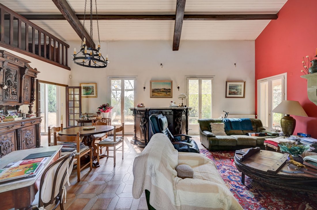 Saint Martin De En Saint Martin De Crau, Provenza Alpes Costa Azul ...