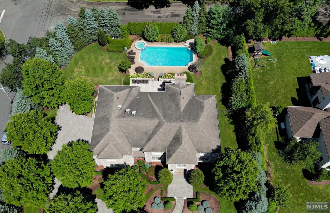 4 Carol Court In Demarest, New Jersey, United States For Sale (14791097)