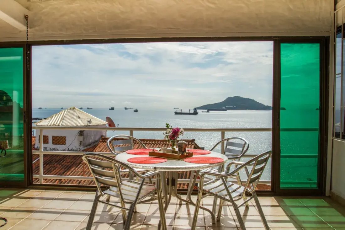Modern Oceanfront Beach House In Taboga In Taboga, Guna Yala Comarca ...