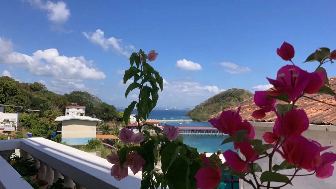 Modern Oceanfront Beach House In Taboga In Taboga, Guna Yala Comarca ...