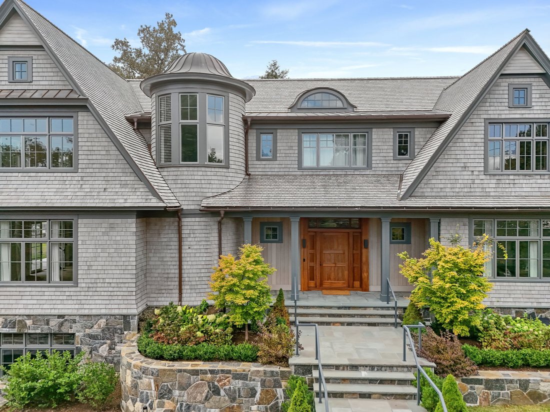 30 Willowmere Avenue In Greenwich, Connecticut, United States For Sale ...