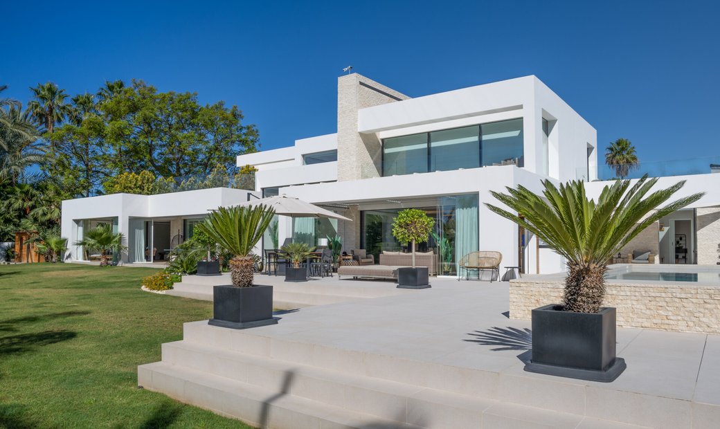 Exquisite, Prestigious House With A Guest House In Estepona, Andalusia ...