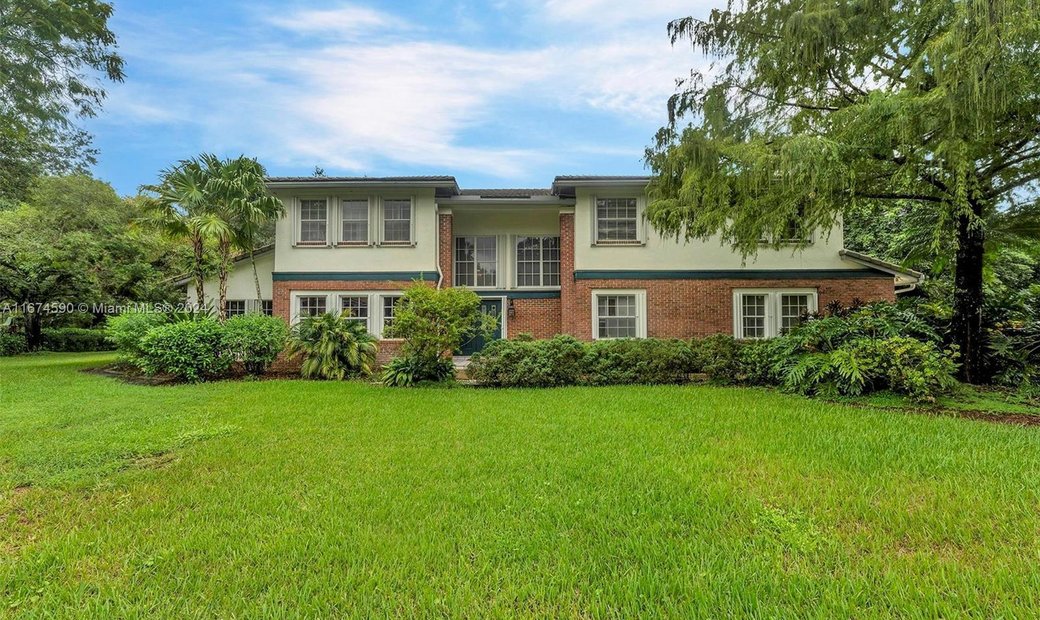 Traditional Brick Colonial In Breathtaking In Davie, Florida, United ...