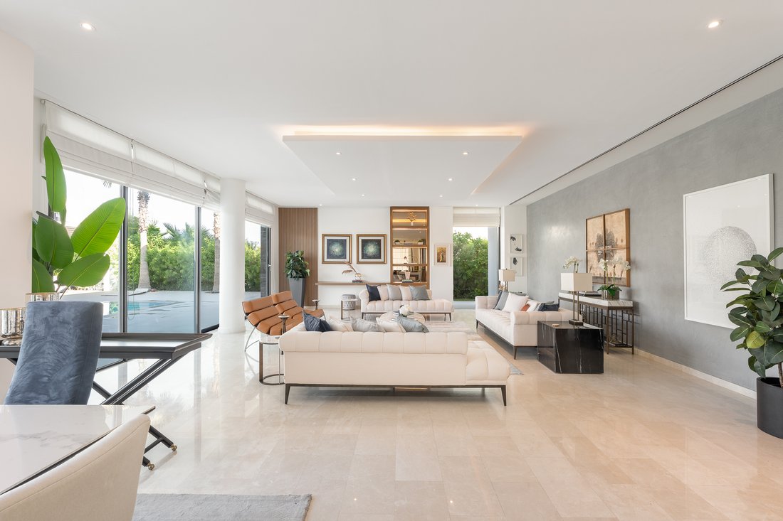 Impressive Villa On Large Plot Facing The In Dubai, Dubai, United Arab ...