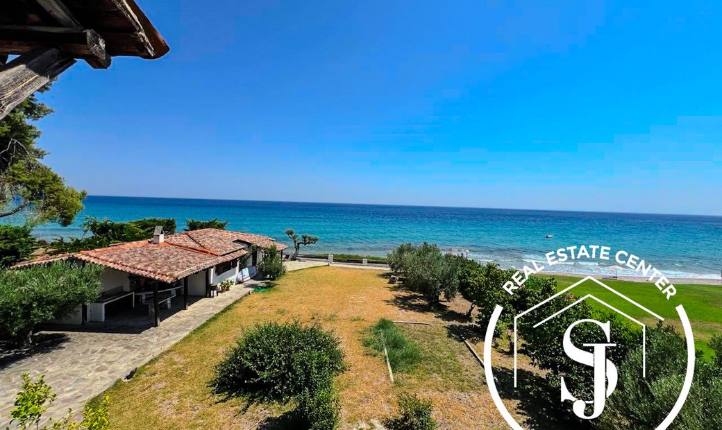 Charming Beachfront Residence: Embrace Summer Living In A In Kalandra ...