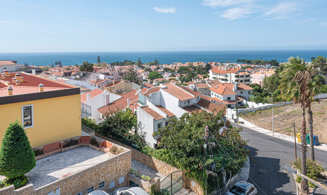 Breathtaking View Of The Atlantic Ocean In Parede, Lisbon, Portugal For ...