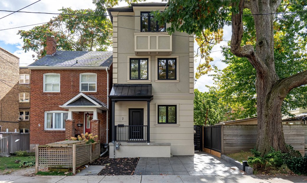 Heart Of Cedarvale In Toronto, Ontario, Canada For Sale (14818707)