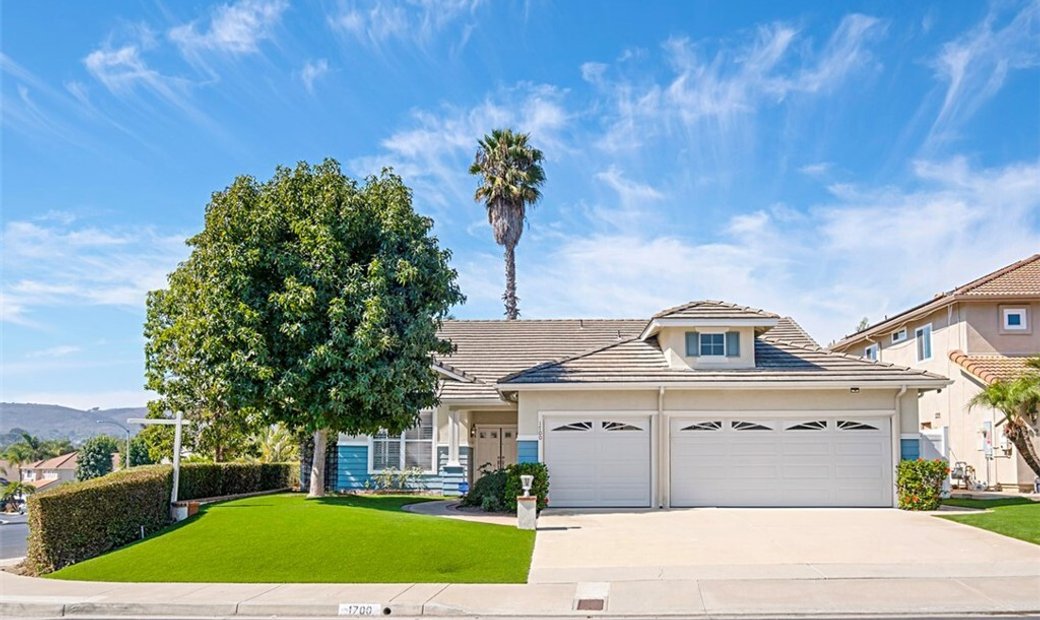 Beautiful Single Level Home In Flora In San Clemente, California ...