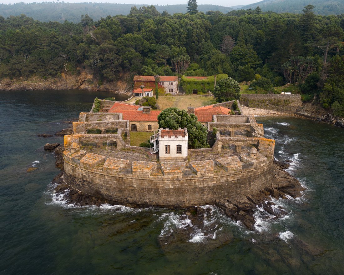 18th Century Fortress Castle On The Costa Da Morte (A In Cee, Cee ...