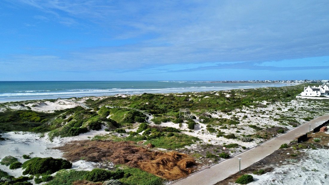 Magnificent Beach Front Living In Struis Bay, Western Cape, South ...