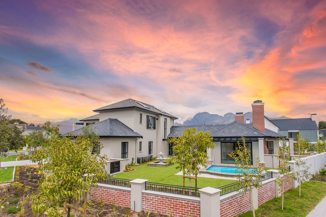 Exquisite In Val De Vie Winelands Lifestyle Estate, Western Cape, South ...