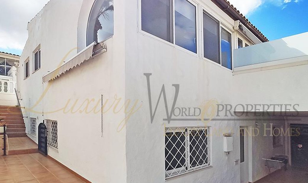 Chayofa Villa In Chayofa, Canary Islands, Spain For Sale (14825273)