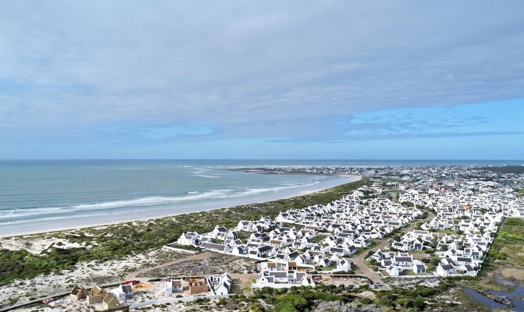 Magnificent Beach Front Living In Struis Bay, Western Cape, South ...
