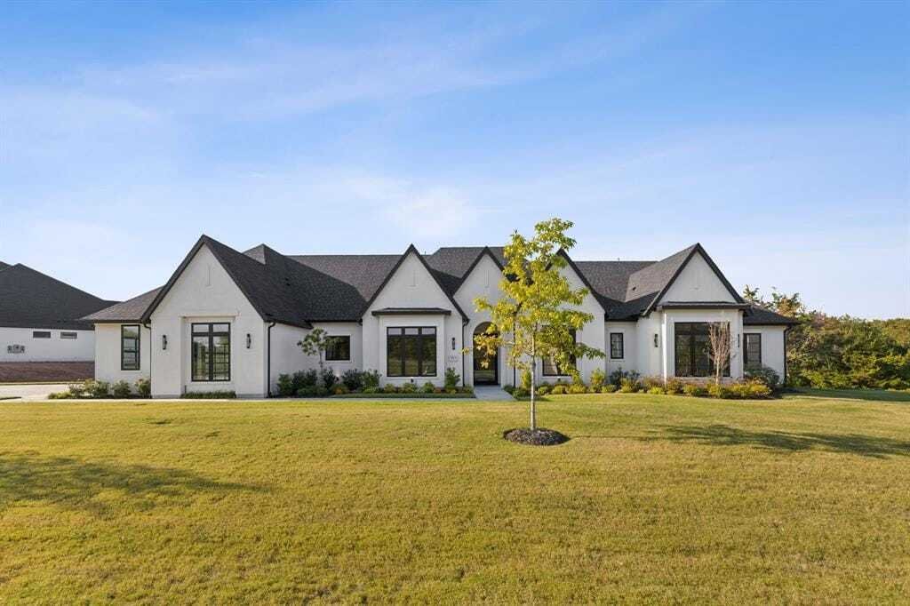 Elegant Single Story Custom Home In Fairview, Texas, United States For ...