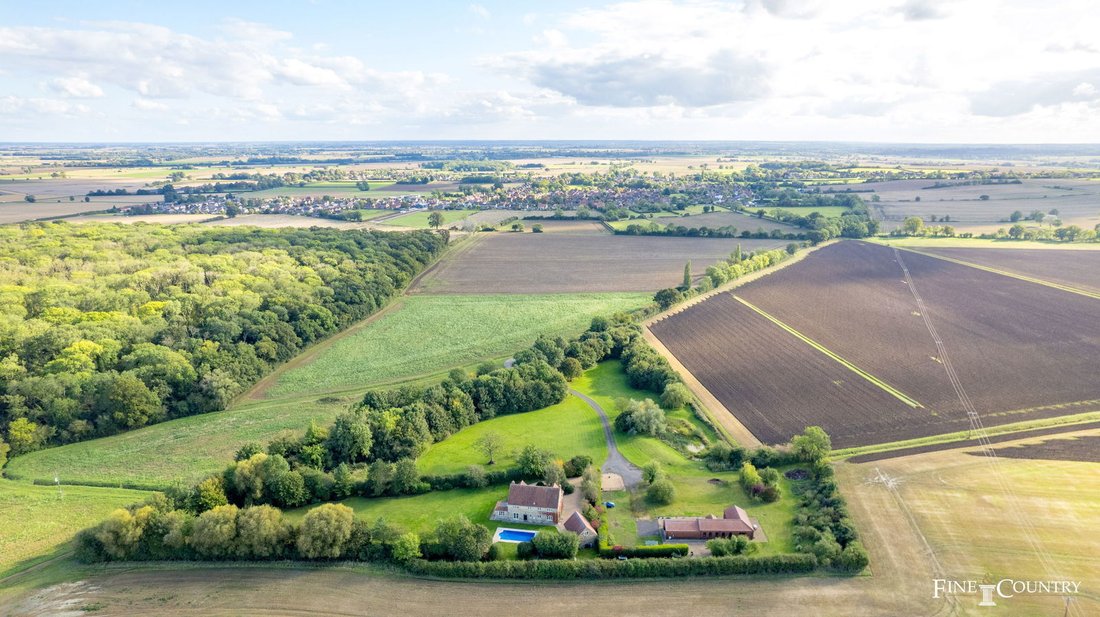 4 Bedroom Detached House For Sale In Bourne In Thurlby, England, United ...