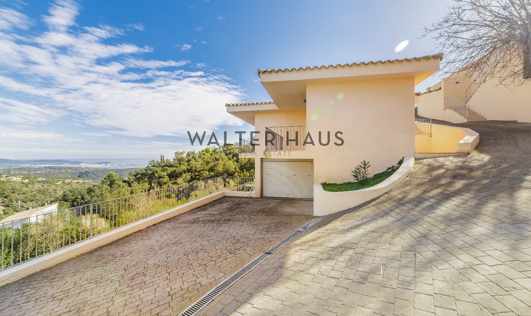 House With Great Views In Mas Nou, Playa De In Platja D'aro, Catalonia ...