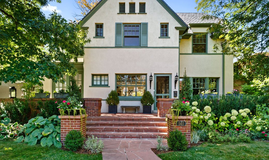 Gracious Dutch Colonial In The Prime Country In Denver, Colorado ...