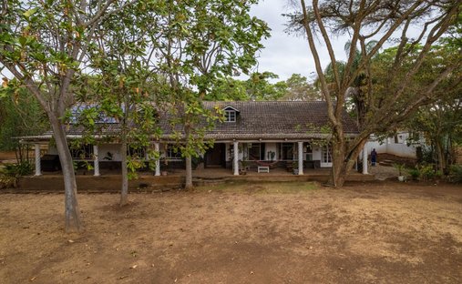 Luxury homes with garden for sale in Harare, Harare Province, Zimbabwe ...