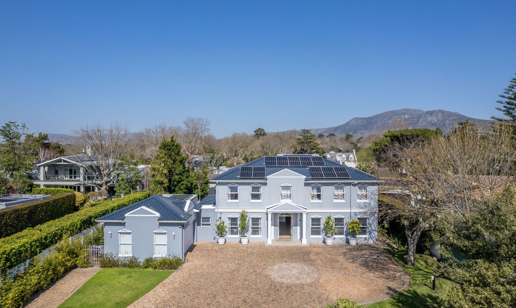 Entertainer's Dream Family Home In In Cape Town, Western Cape, South ...