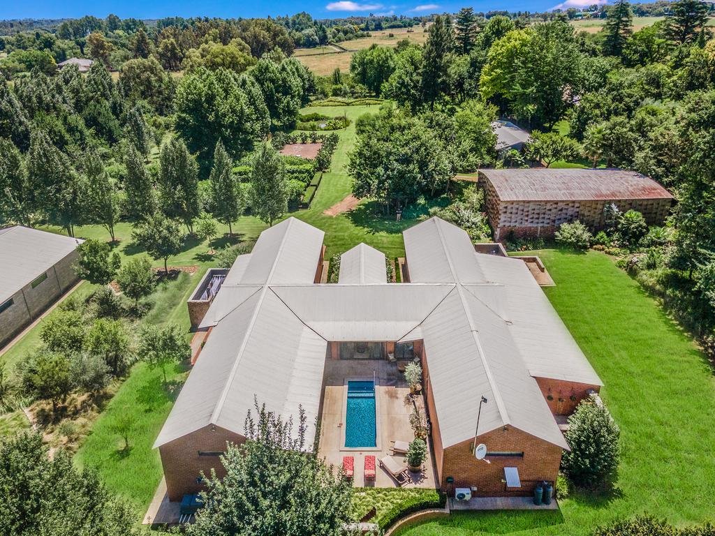 Exceptional One Of A Kind Country In Vanderbijlpark, Free State, South ...