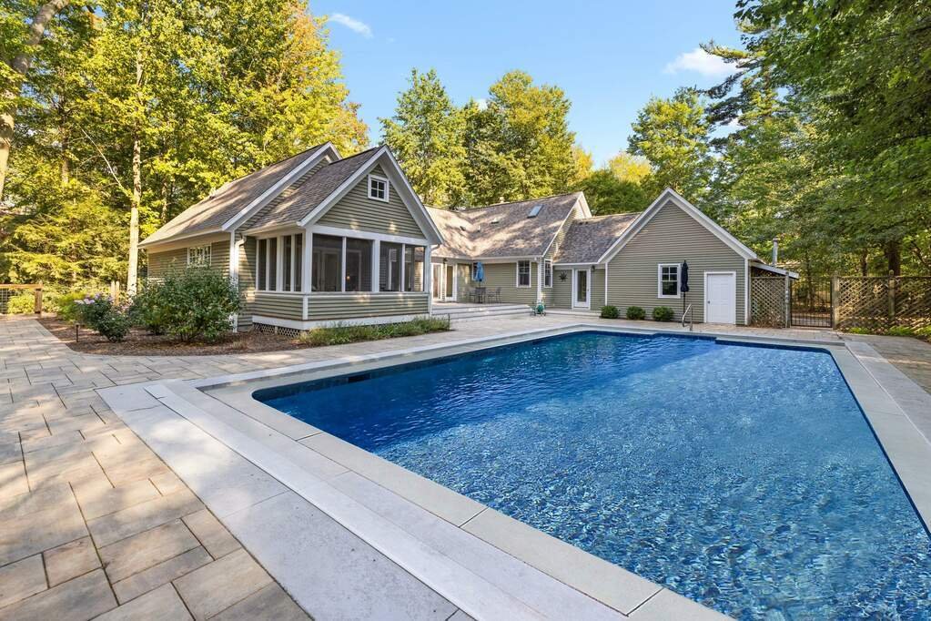 Ideal Blend Of Luxury And Location In In Union Pier, Michigan, United ...