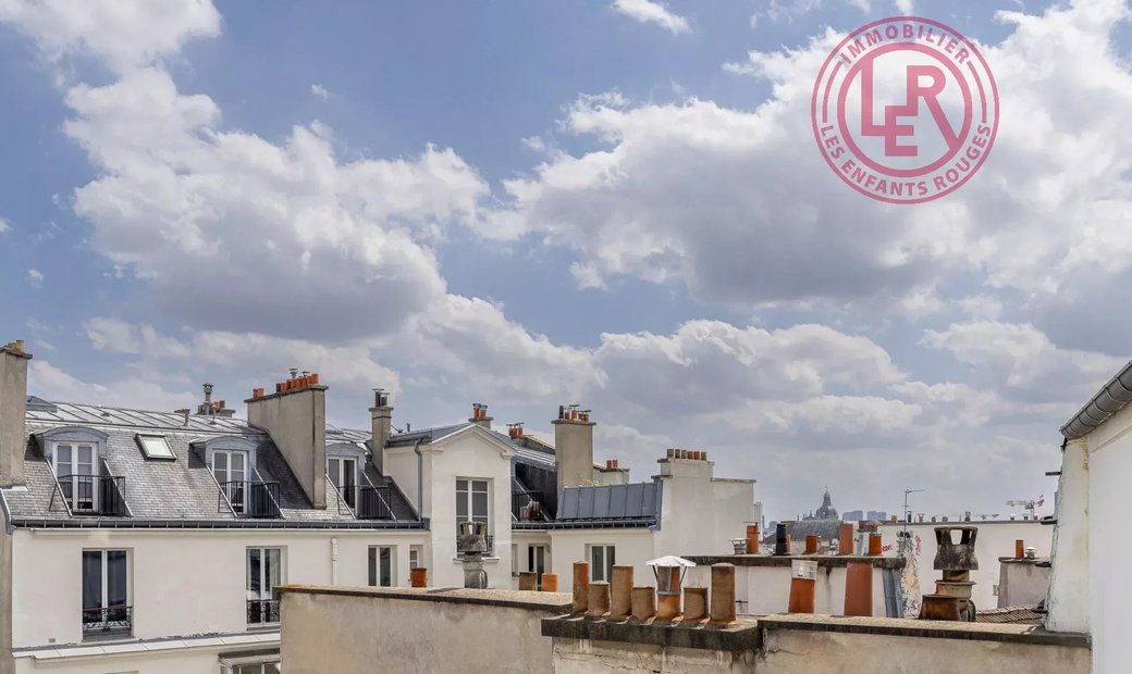 Paris 75003 Apartment On The Top Floor With In Paris, île De France ...