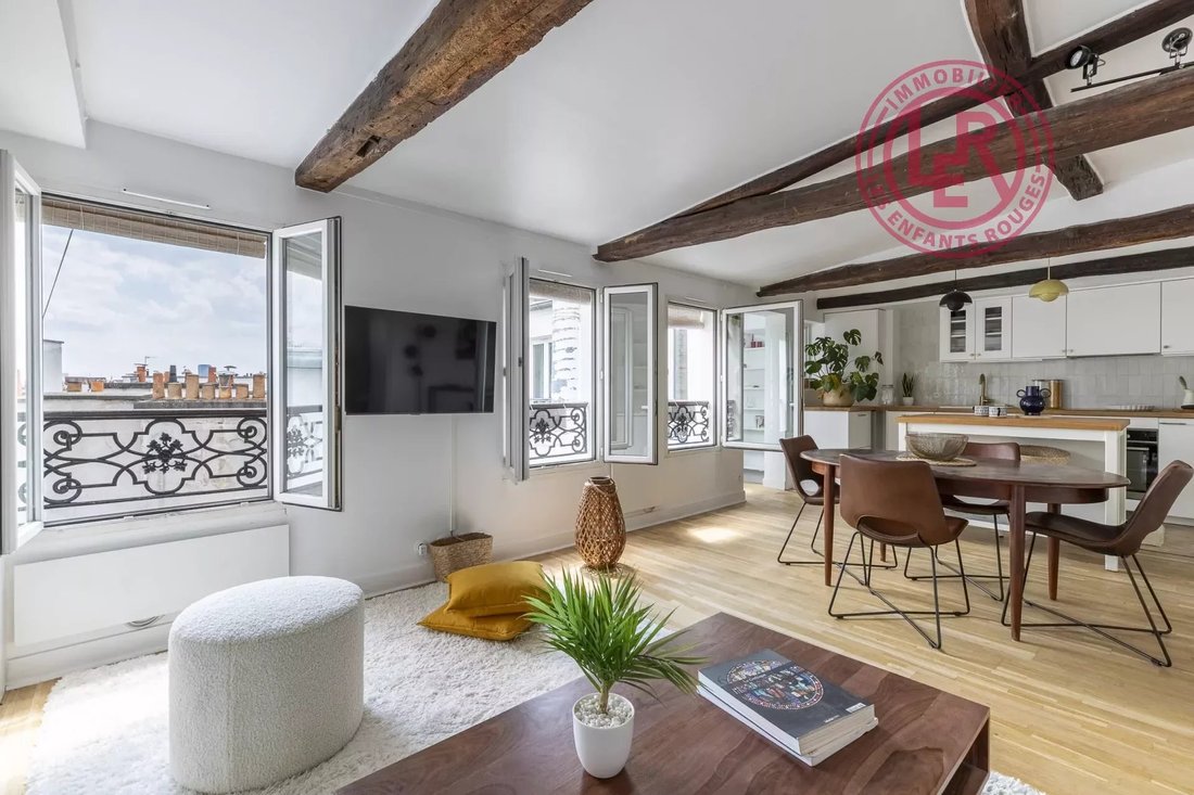 Paris 75003 Apartment On The Top Floor With In Paris, île De France ...