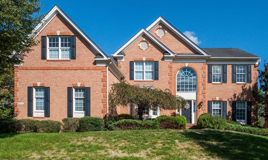 Luxury And Comfort In The Prestigious In Ashburn, Virginia, United ...