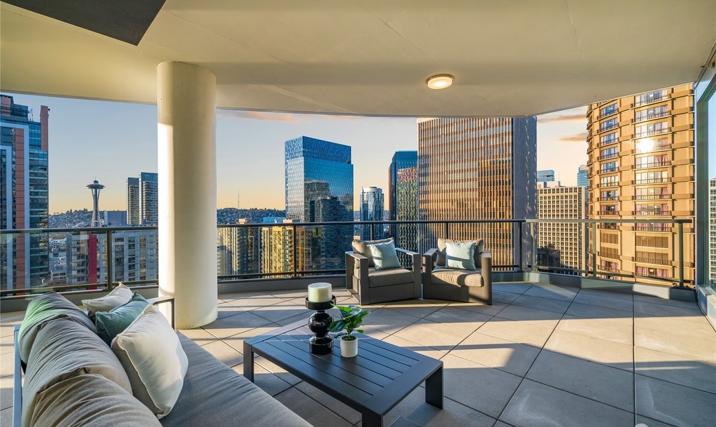 Condo Home At Luxurious Escala In Seattle, Washington, United States ...